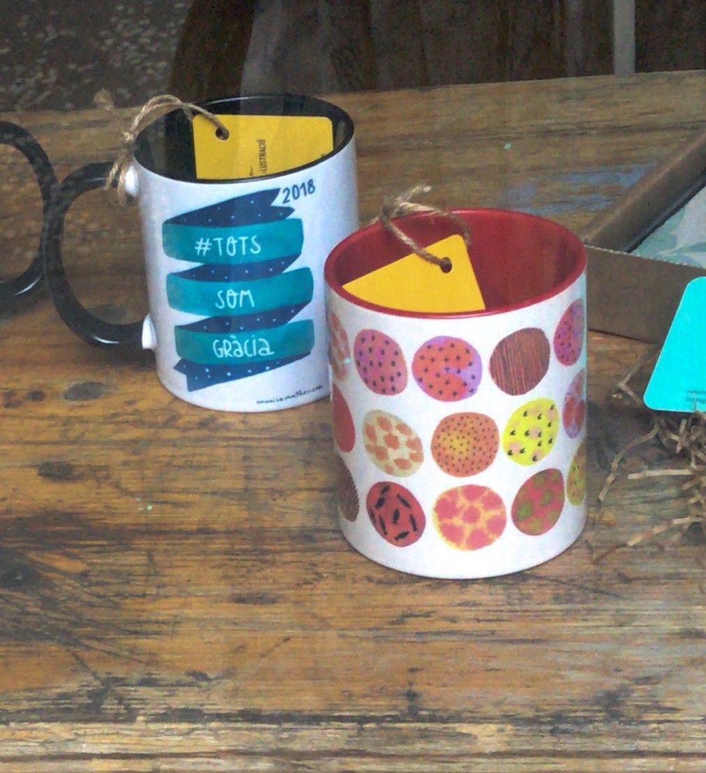 Objetos ilustrados drawing by Monica Matheu | Doodle Addicts