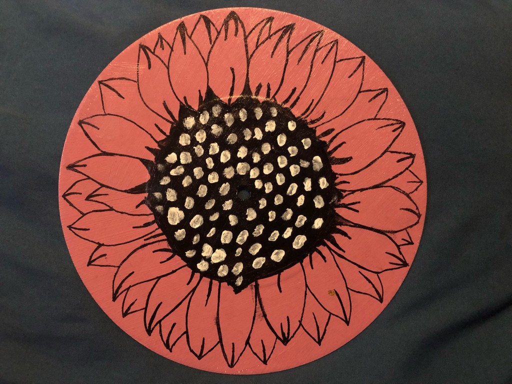 Disc Flower drawing by Jeanette | Doodle Addicts